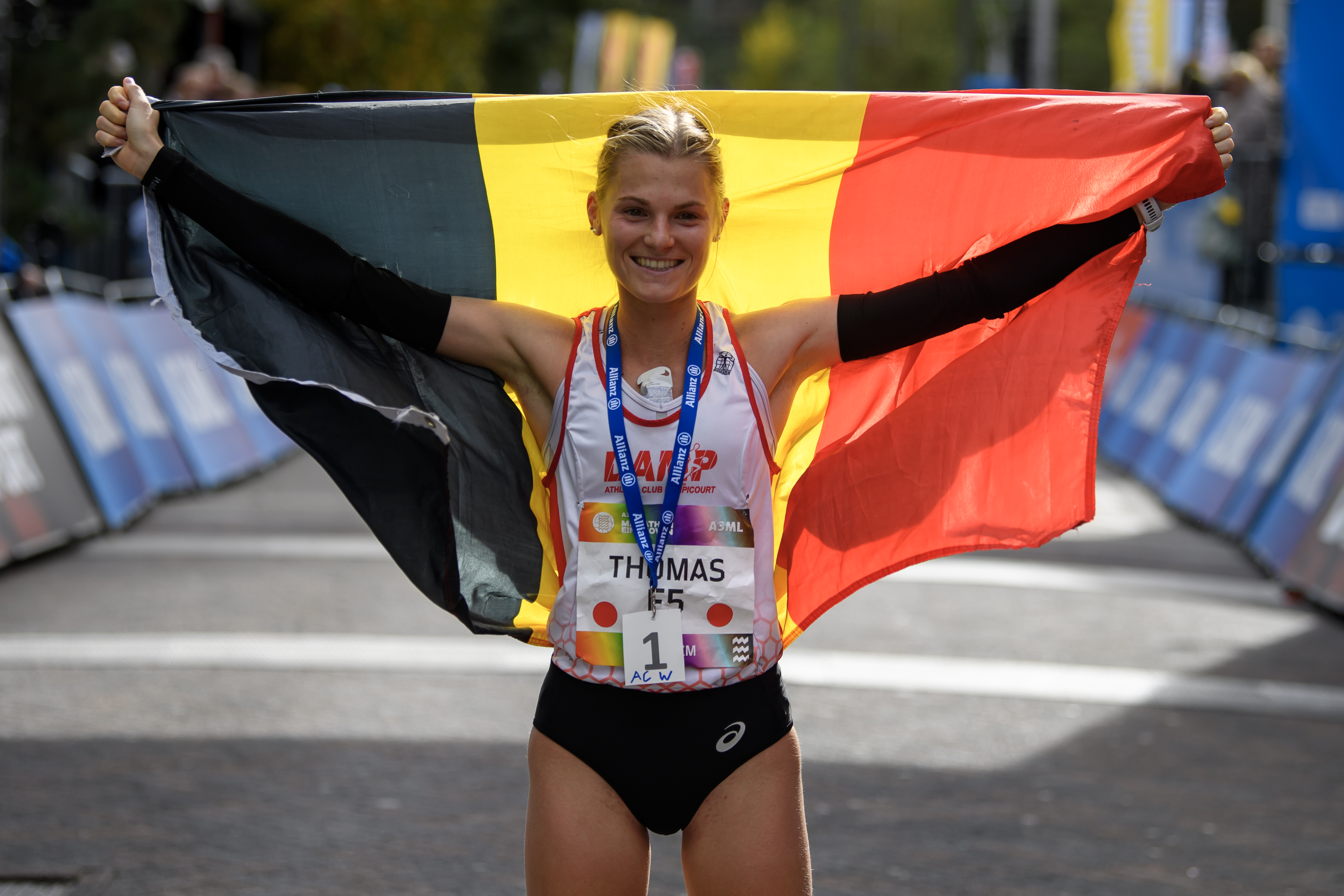 Juliette Thomas en Thomas De Bock primus op BK marathon in Eindhoven ...