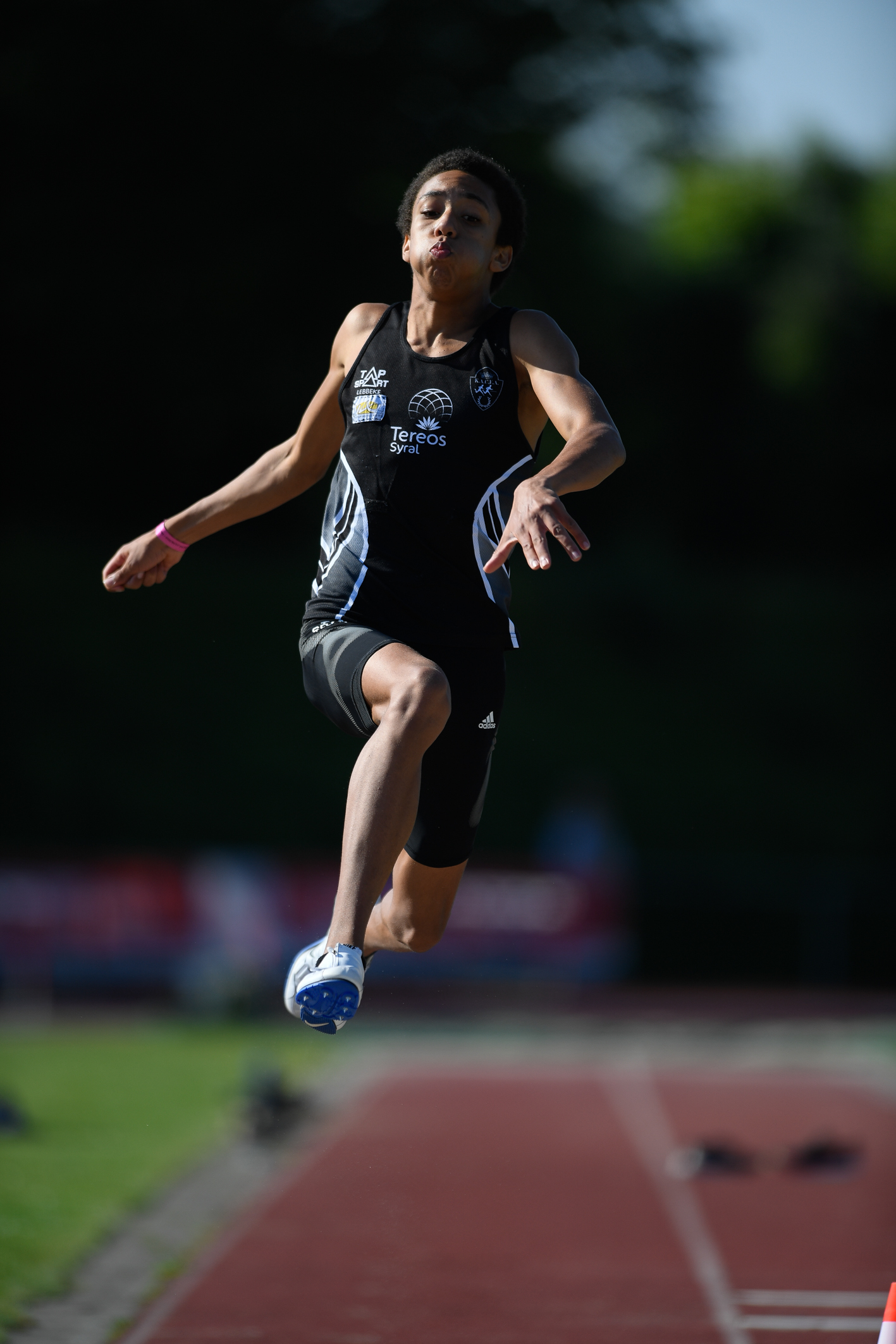 Nieuw verspringrecord voor cadet Daniel Segers - Atletiek Vlaanderen