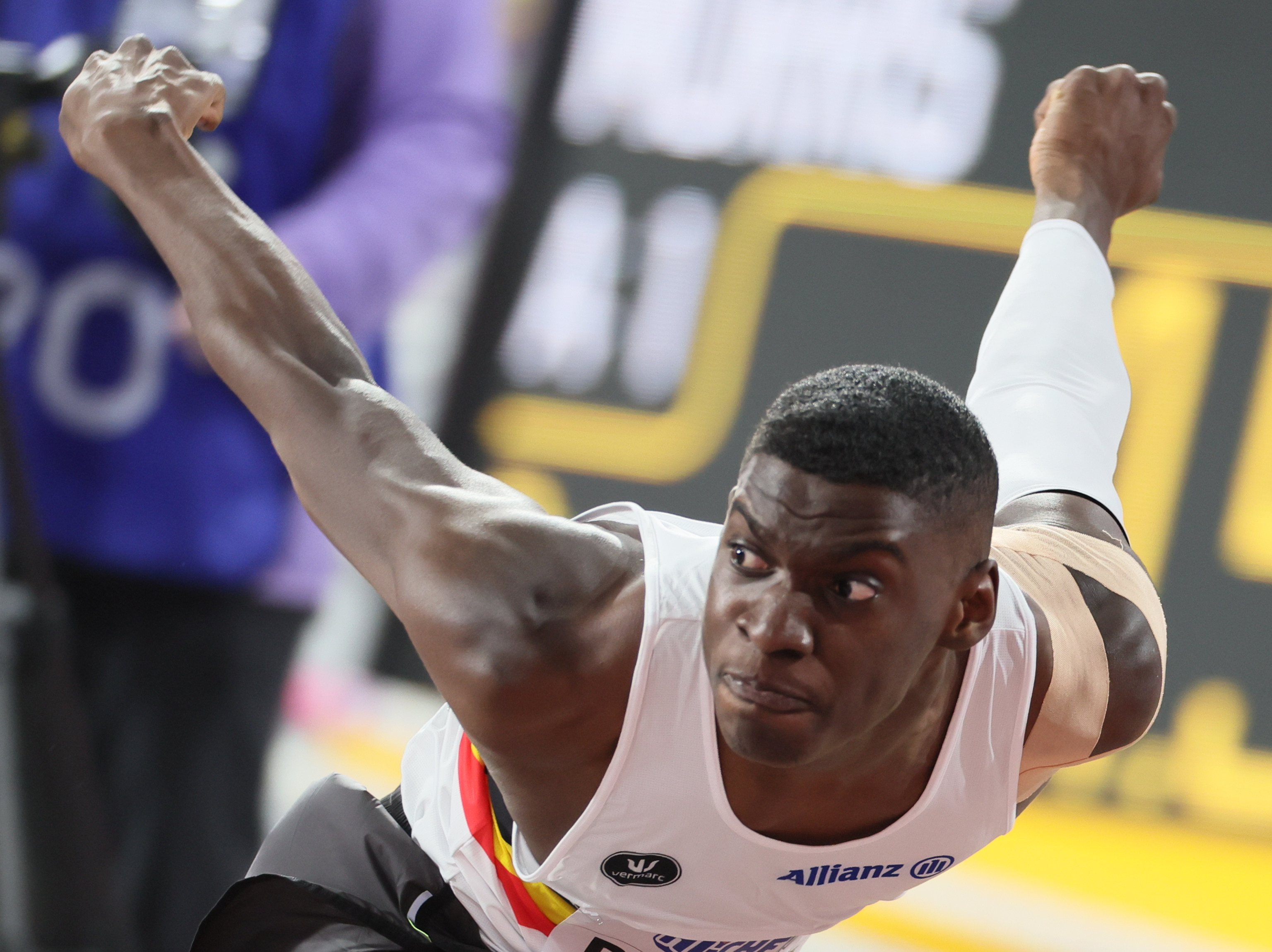 Elie Bacari knalt BR 60m horden van de tabellen - Atletiek Vlaanderen